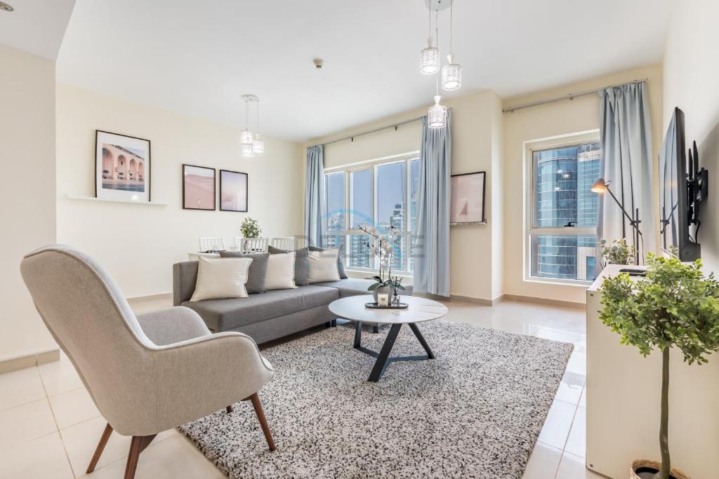 Lakeside 2BR, Steps from Metro & Almas West Lake, Quick Drive to Ain ...