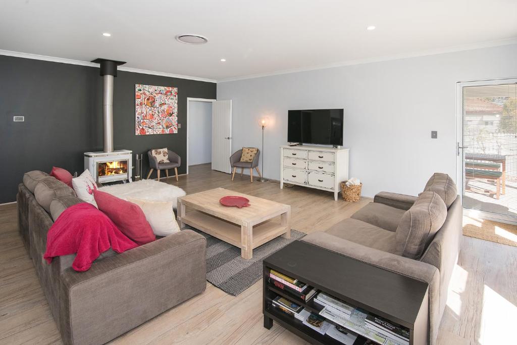 Frangapanis- WIFI, Secure yard, Fire Place, Busselton (updated prices 2026)