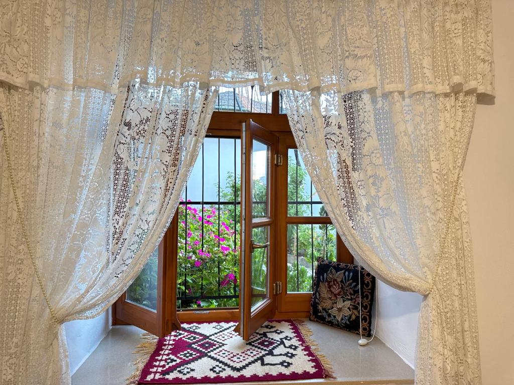 Mezini Guest House, Gjirokastra (precios actualizados 2026)