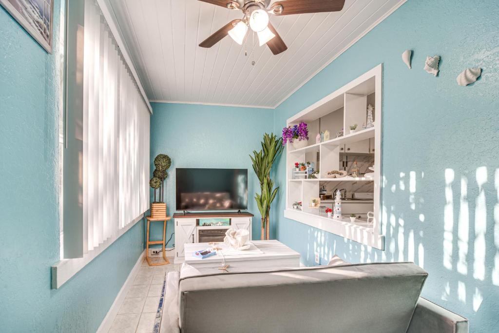 Less Than 1 Mi to Upham Beach Park Cozy Studio!, St. Pete Beach (preços ...