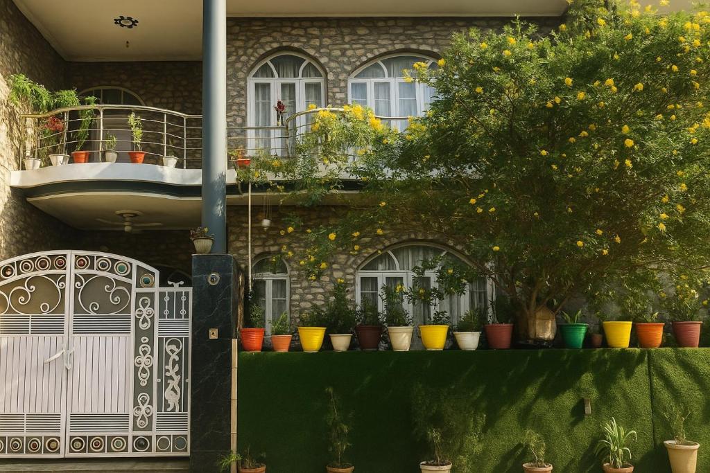 Homestay, hotel at Pathankot, Pathānkot (updated prices 2026)