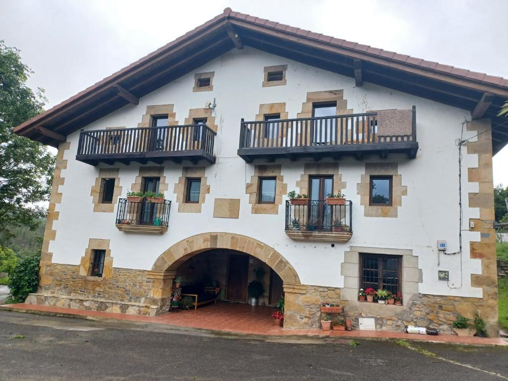 Otsategi, Muxika (updated prices 2025)