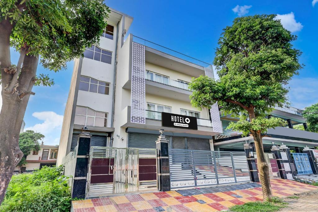 Super Hotel O Pari Chowk Formerly The Divine KRC, Greater Noida ...