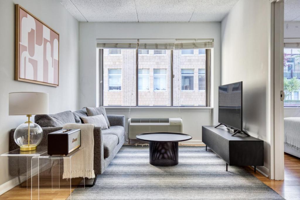 Blueground Chelsea fitness center nr Madison Square Park NYC-475, New ...