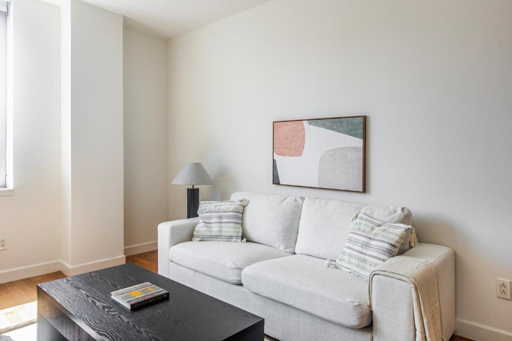 Blueground Tribeca pool nr City Hall NYC-1930, New York (updated prices ...