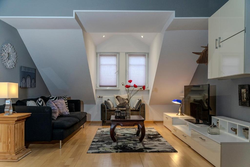 1BR apt downtown, 1min to station, 5min to RAB（ラムシュタイン・ミーゼンバッハ）：（最新料金 ...