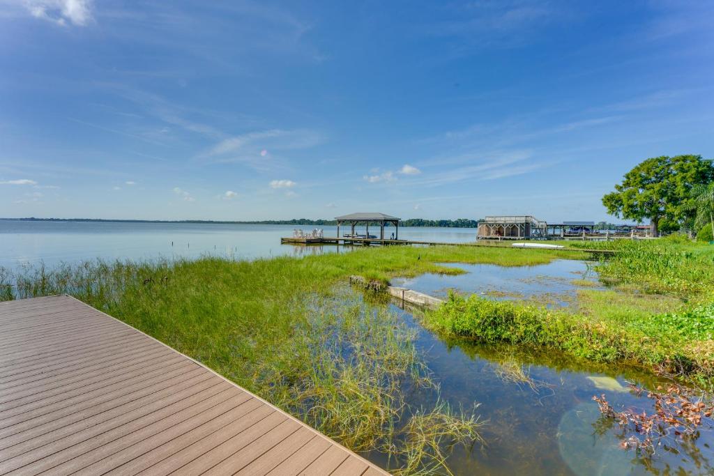 Dora Canal Views and Shared Dock Apt in Tavares!, Tavares (updated ...