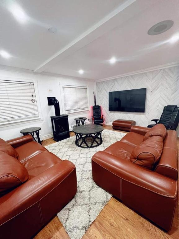 Chalet At The Beach, Seguin (updated prices 2026)