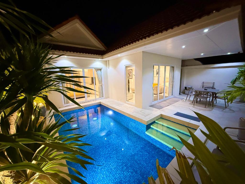 View Talay Villas - Luxury, 2 Bedroom - 2 bathroom - private pool villa, 500m from Jomtien beach ...