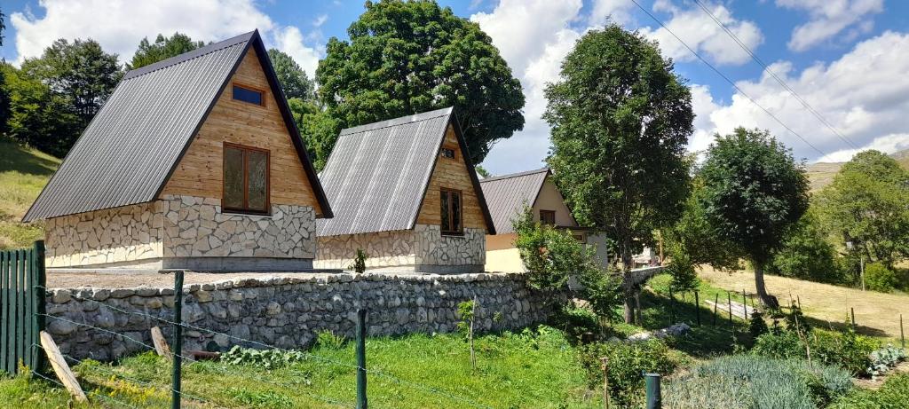 Highland Cabins Krnja Jela, Šavnik (precios actualizados 2025)