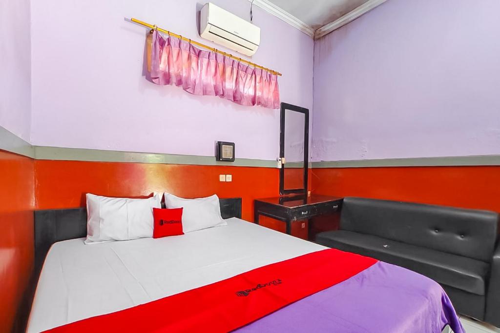 RedDoorz near Terminal Bus Tingkir Salatiga, Jagalan (uppdaterade ...
