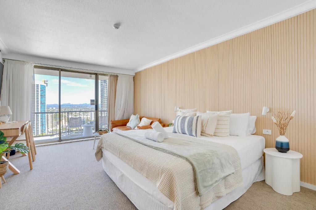 Chic Mantra Studio Stunning Views, Walk to Beach, Gold Coast (updated ...