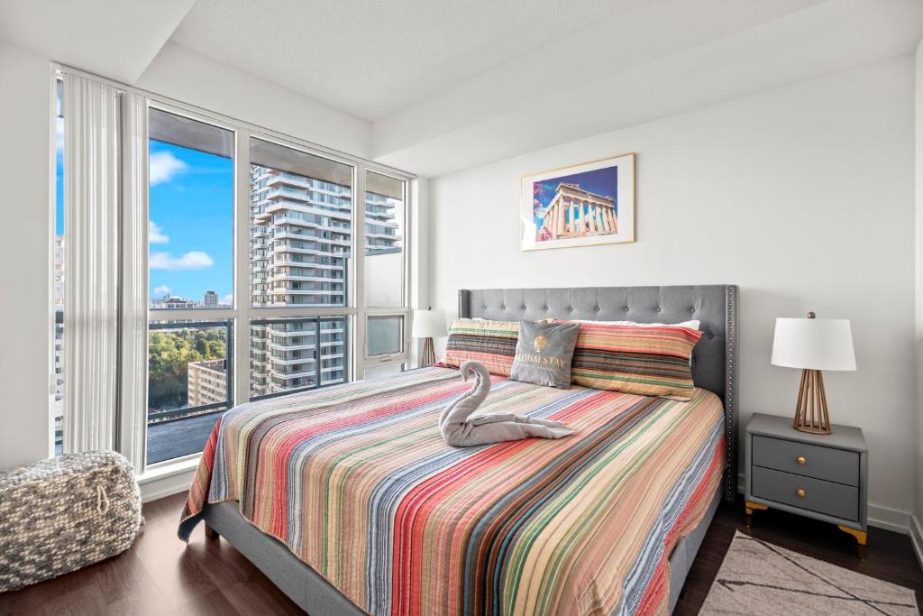 Cozy 1 Bedroom Dunfield Ave, Toronto (updated prices 2026)