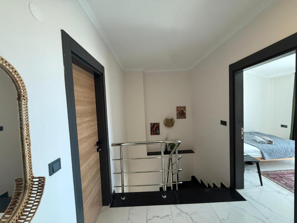 0070 Exodus Hill Spacious 2 plus 1 Duplex in Resort-Style Complex with Shuttle Service to the ...