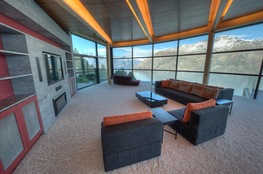 Premium residence is located in a private gated subdivision, Queenstown ...