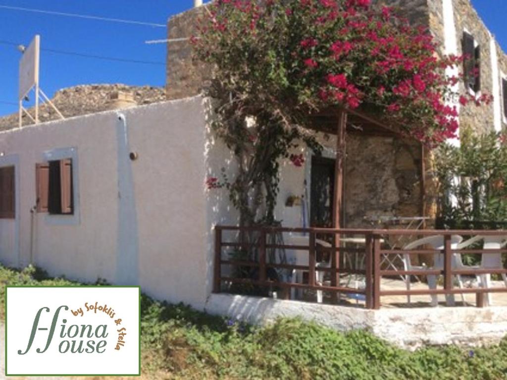 Hiona House, Angathiás (updated prices 2026)