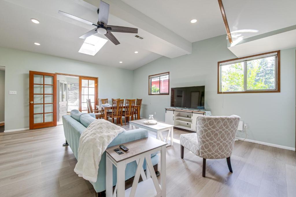 Less Than 1 Mi to Lake Washington Peaceful Apt in Kenmore, Kenmore ...