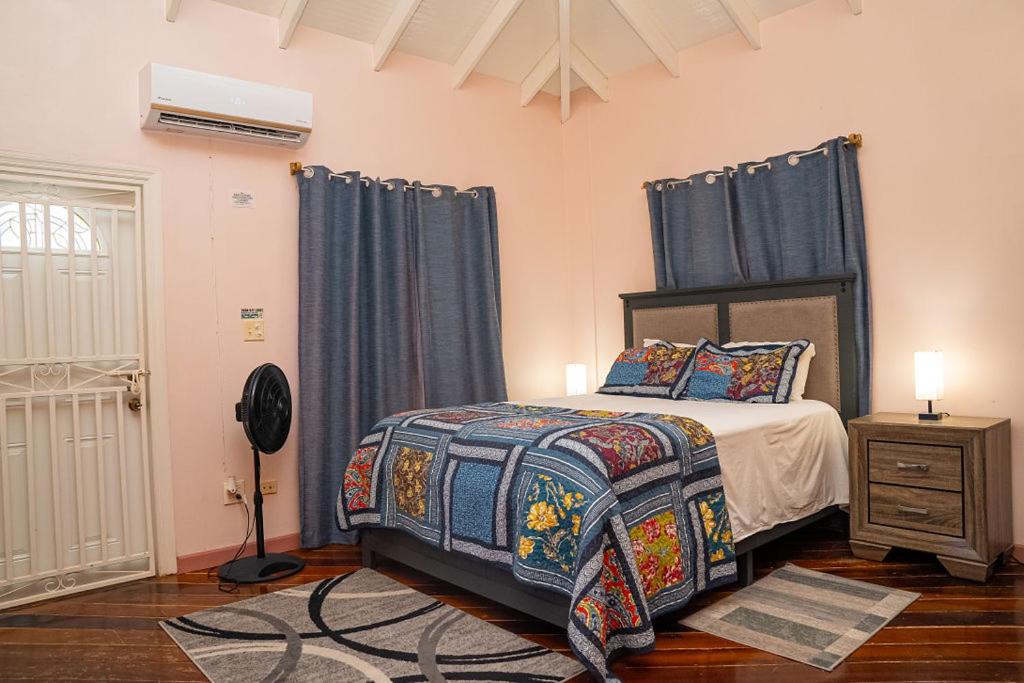 Sol Springs Villa, Osbourn (updated prices 2026)