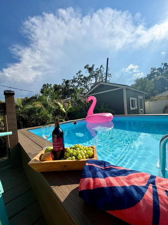 Tampa Jungalow- Pool Oasis, Tampa (updated prices 2025)