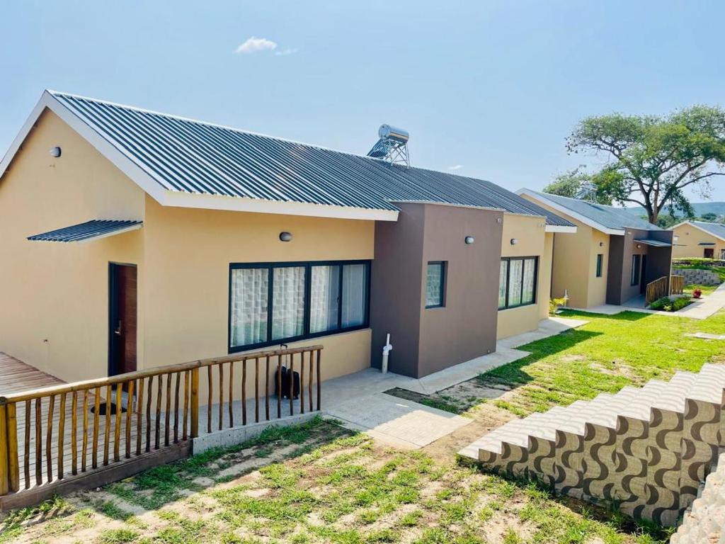 Buhleni Fun City Resort, Bennets (aktualizované ceny na rok 2025)