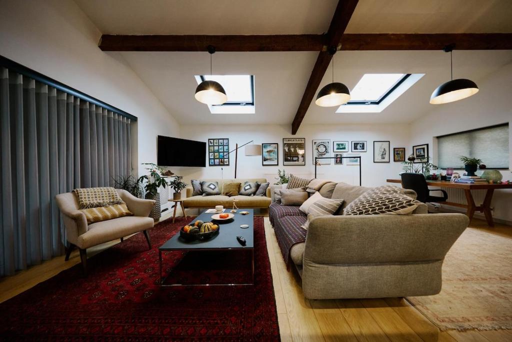 Private Luxury Open-Plan Barn Conversion, Sale (preus actualitzats 2025)