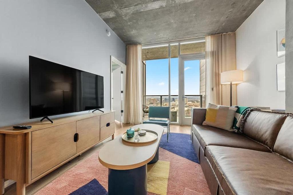 Waco at the Rainey District, Austin (updated prices 2026)