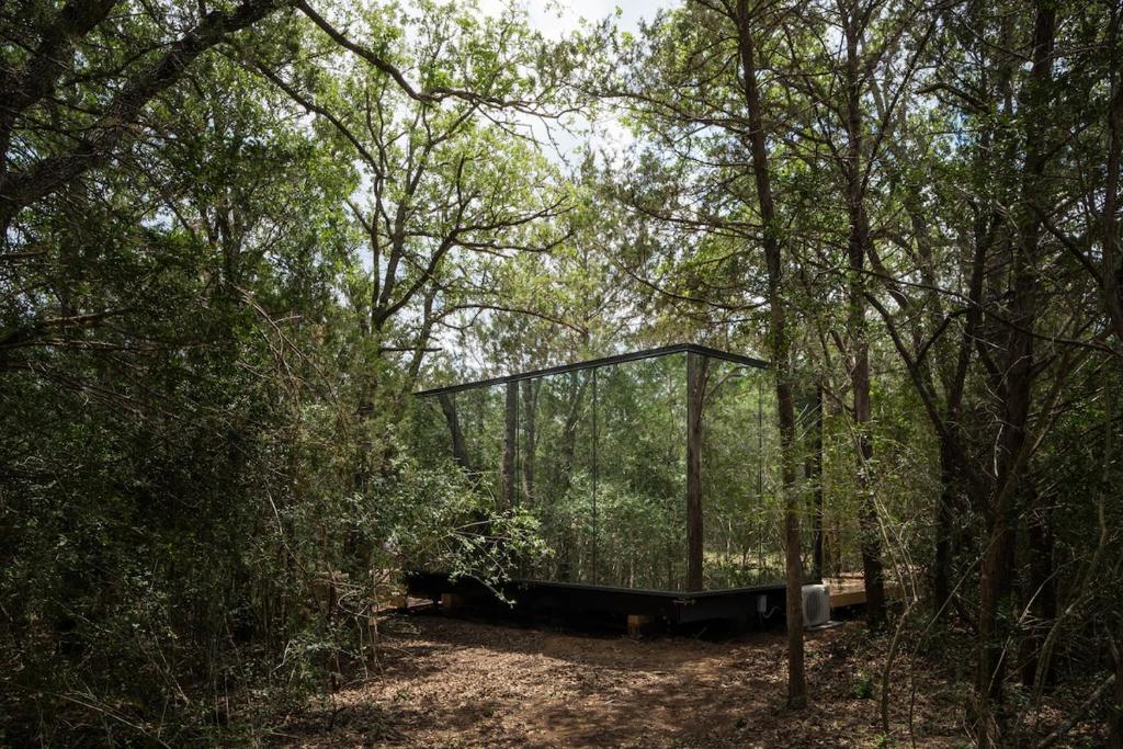 Lakeside ÖÖD Mirror Cabin #2- Austin Nature Stay, Bastrop (precios ...