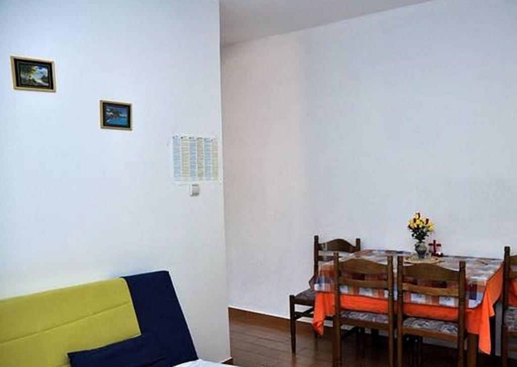 Apartments Marinovac, Živogošće (updated prices 2025)