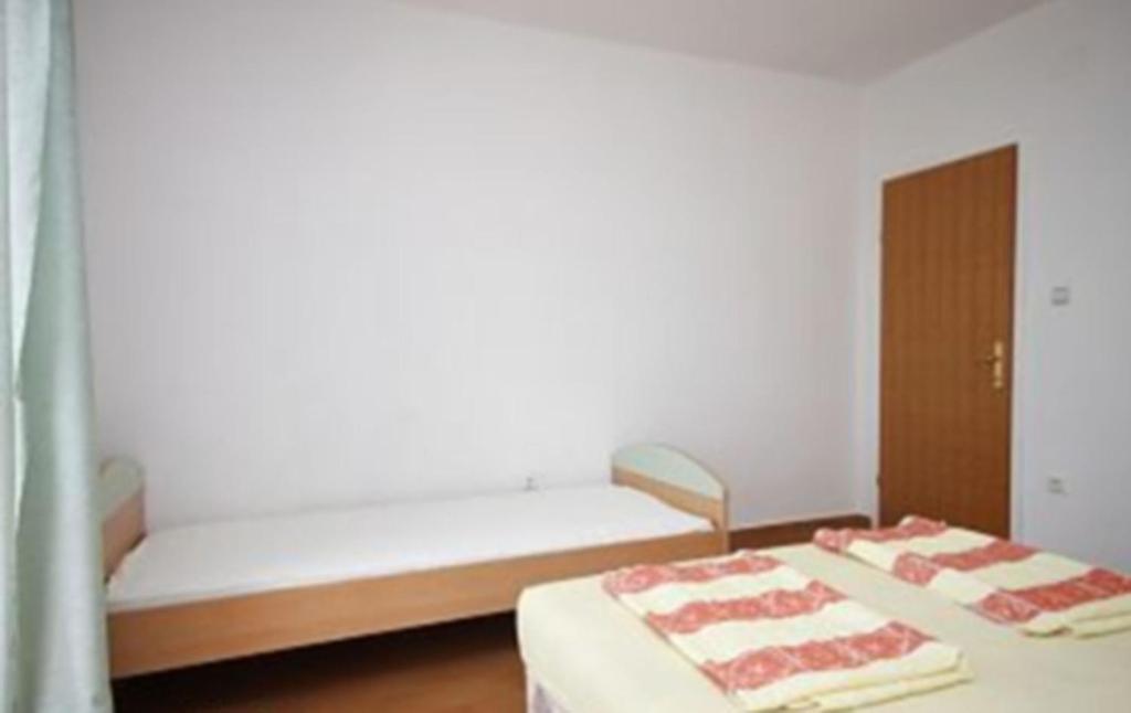 Apartments Marinovac, Živogošće (updated prices 2025)