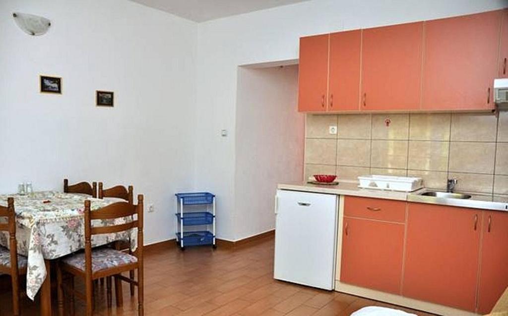 Apartments Marinovac, Živogošće (updated prices 2025)