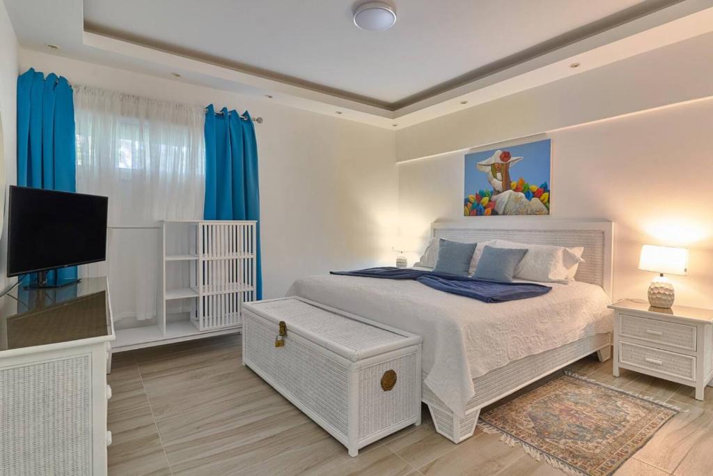 Costa Del Sol Juan Dolio 2BR Sunset, Beach Front، خوان دوليو (أسعار ...