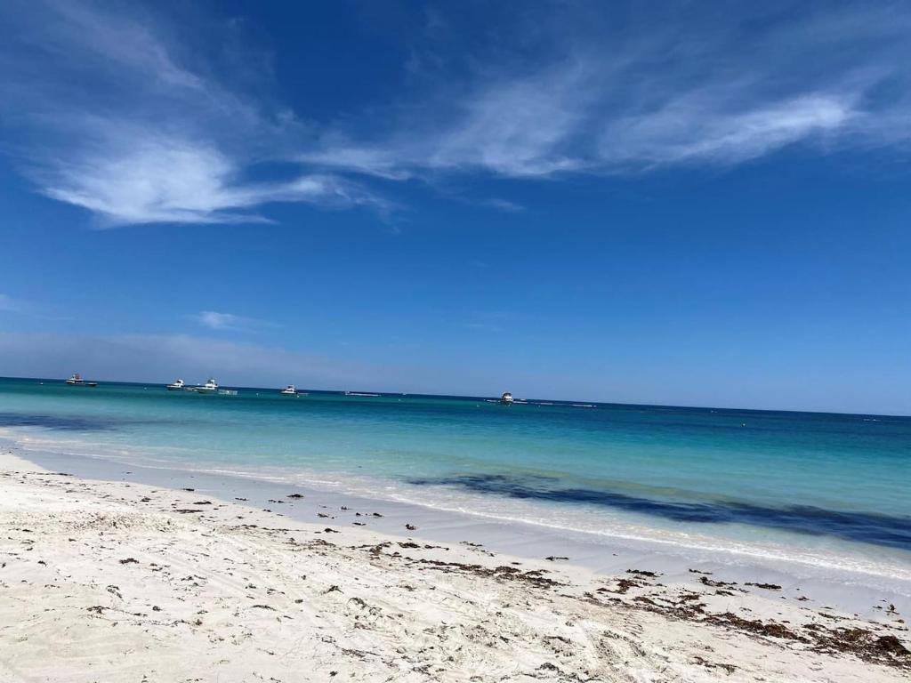 Beach Haven - light, cosy and close to the beach, Lancelin ...
