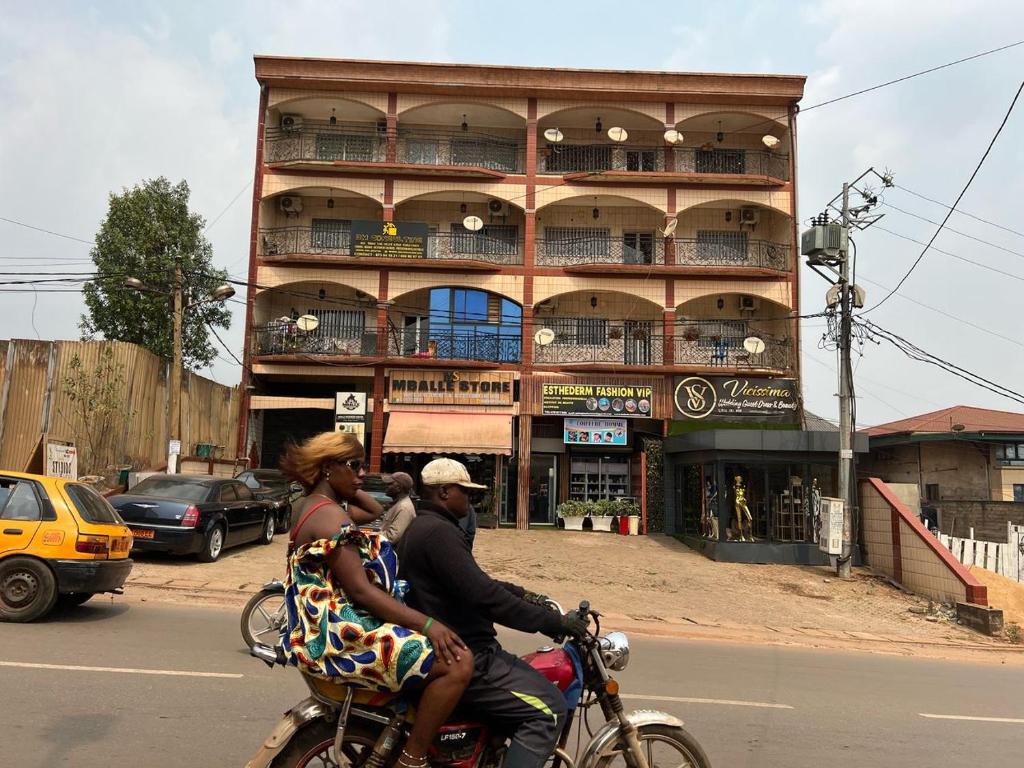 Studio chic au stade Omnisport, Yaoundé (bijgewerkte prijzen 2025)