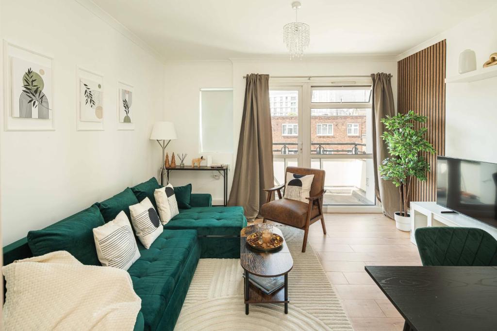 Modern 2-Bed Apartment with Superfast Wi-Fi Near Vauxhall & Nine Elms ...