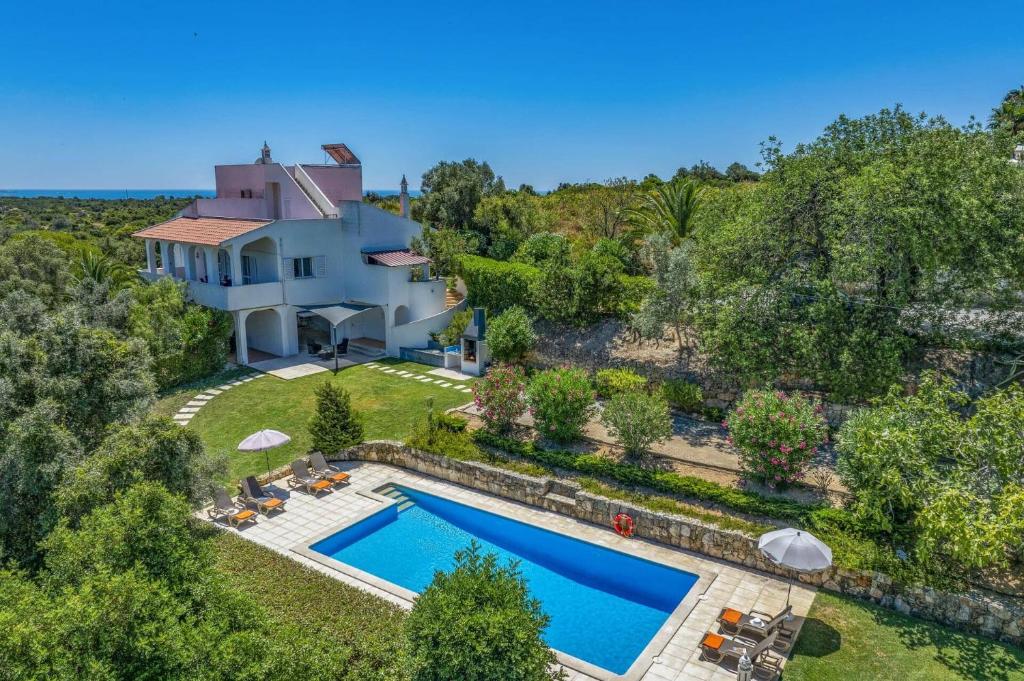 Villa Alfarrobeira by Villa Plus, Lagoa (updated prices 2026)