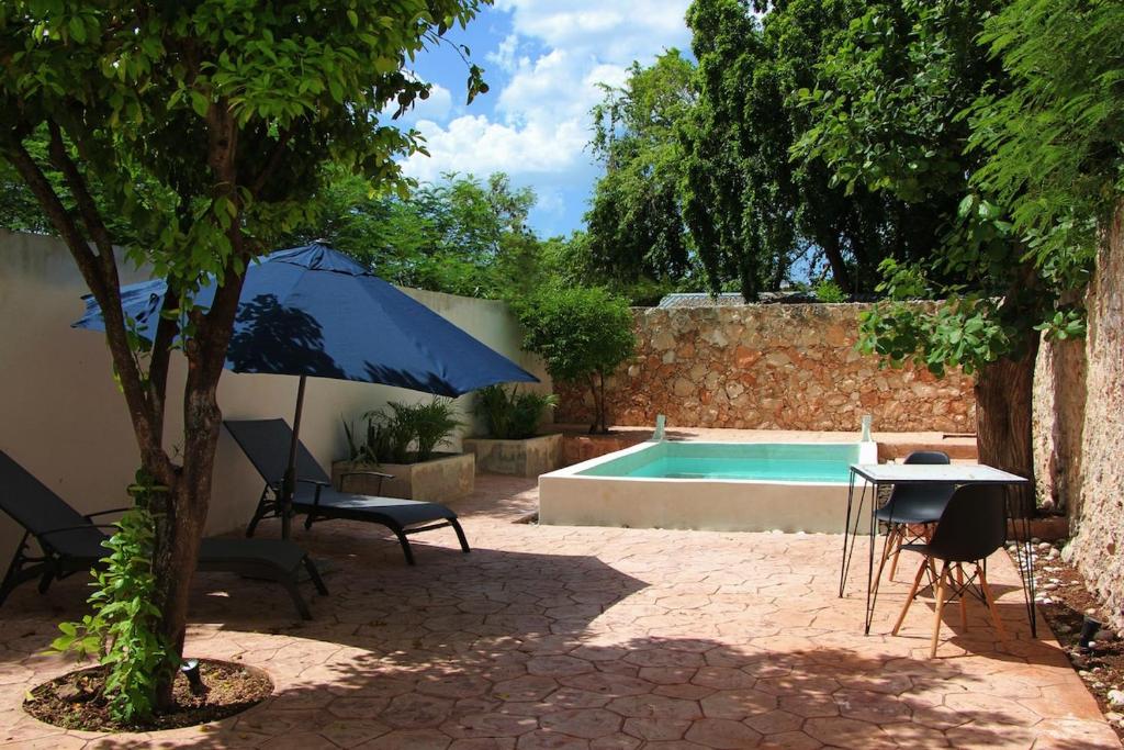 Charming and private with a pool in Merida Centro, Mérida (preços ...