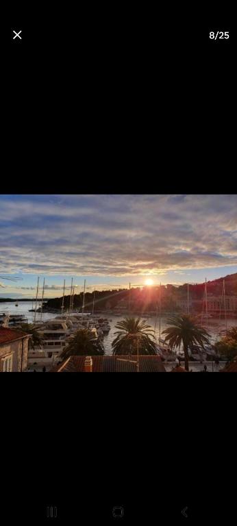 Sea view central, Hvar (posodobljene cene za leto 2025)
