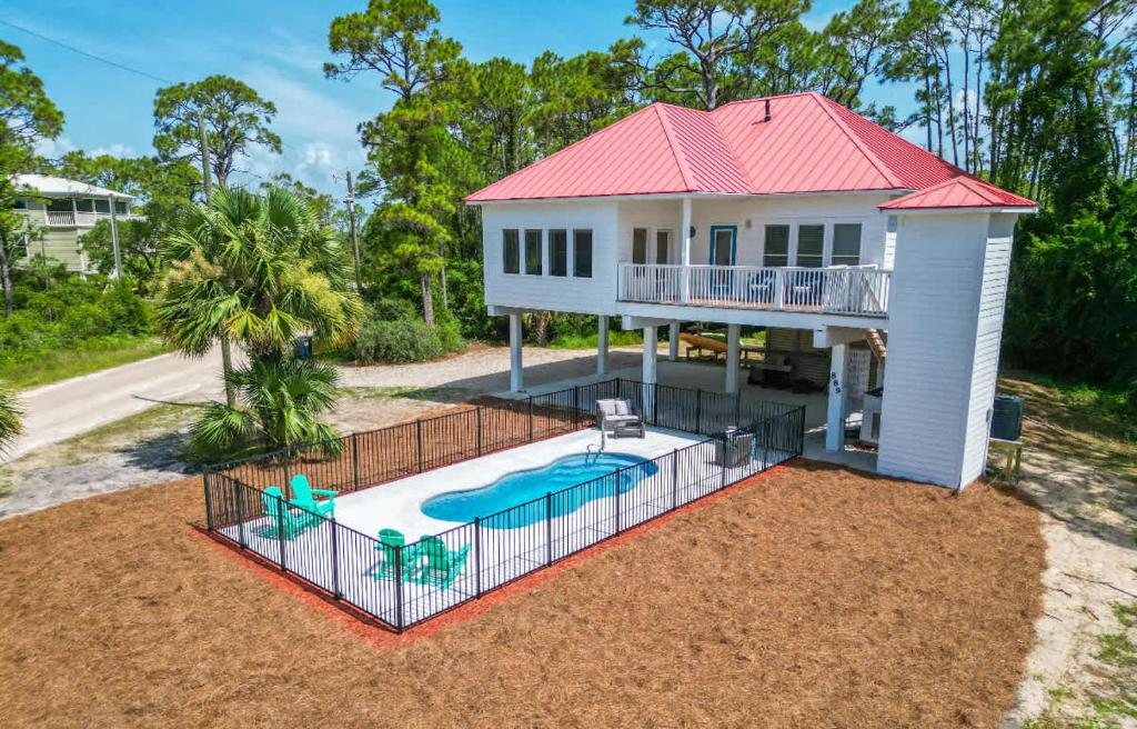Island Vibes NEW Pool Pet Friendly Fall rates, St. George Island (preus ...