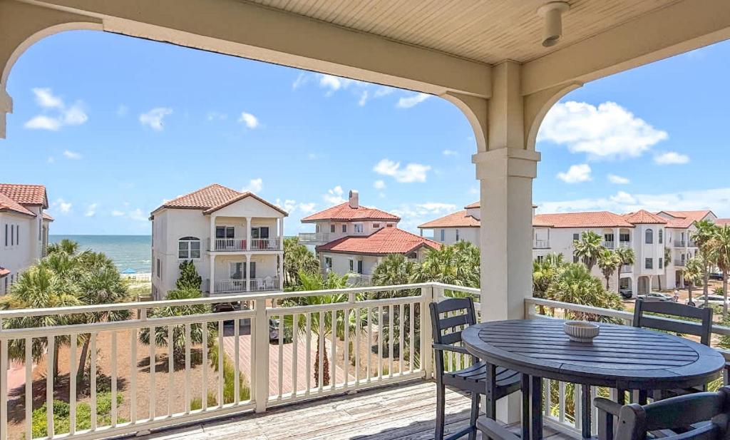Sunset Paradise Gulf View Pool 4 KING Sunset Beach, St. George Island ...