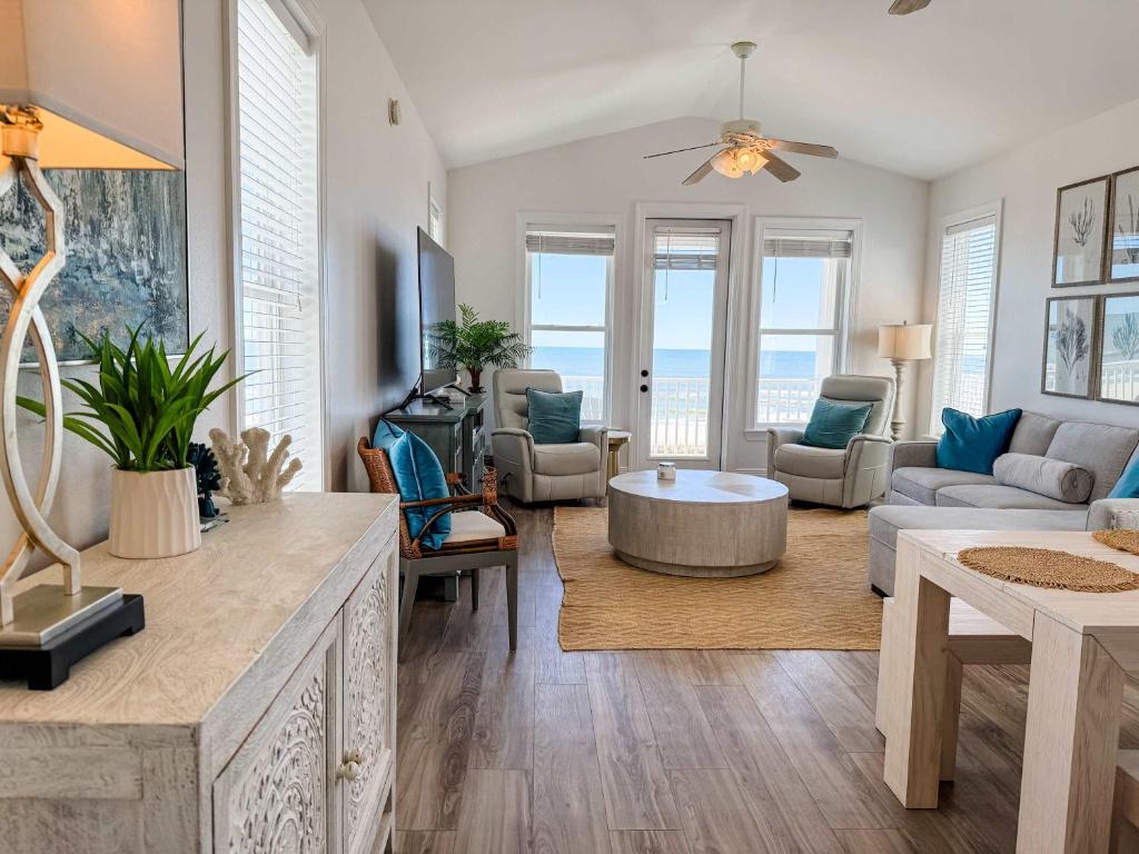 Gulf-Front Paradise 3BR Beach House Prime Location, St. George Island ...
