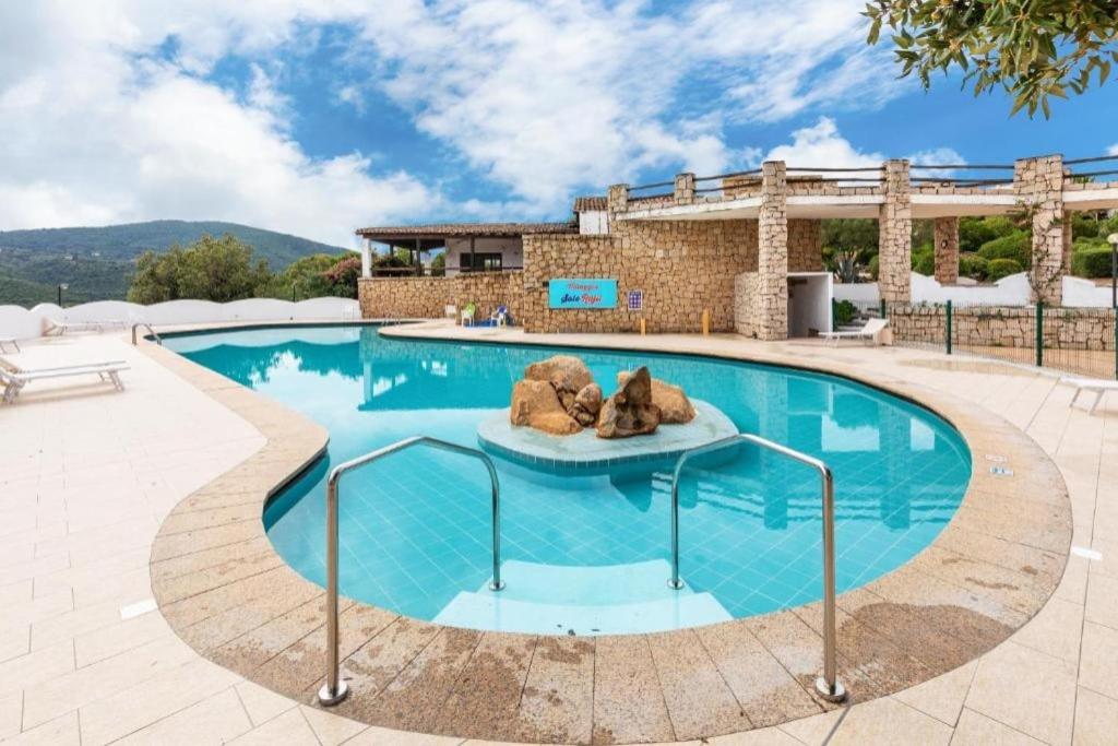 Piscina-Costa Smeralda, Loft immerso nella Natura, Sole Ruiu (tarifs ...