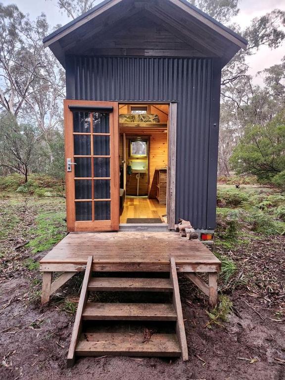 Beautiful Tiny House with Fire Pit in Dadswells Bridge, Victoria ...