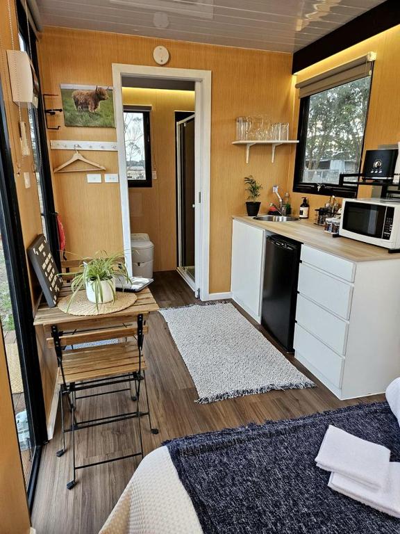 PurdeetCozy Tiny House with Lovely Outdoor Area and BBQ in Purdeet, Victoria（2025 年最新房價）