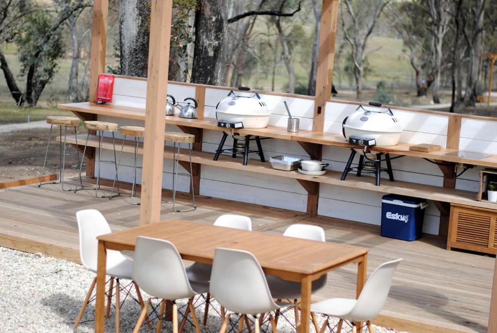 Romantic Luxury Getaway Nestled in the Hepburn Shire, Australia ...