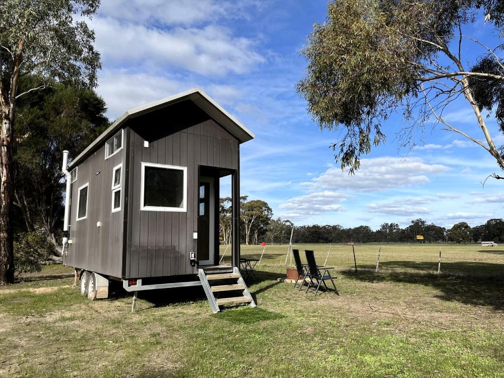 Cozy Tiny House Loft with Living Room Space and Game Room in Victoria, Australia, Dadswells ...