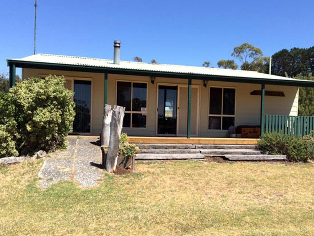 Cozy Peaceful Cottage Rental with Farm Tours in South Australia's ...