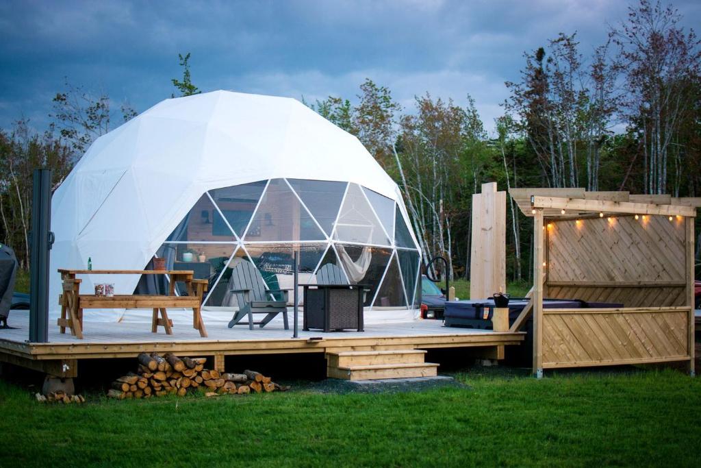 Luxury Domes Overlooking Beautiful Pomquet Beach in Nova Scotia ...