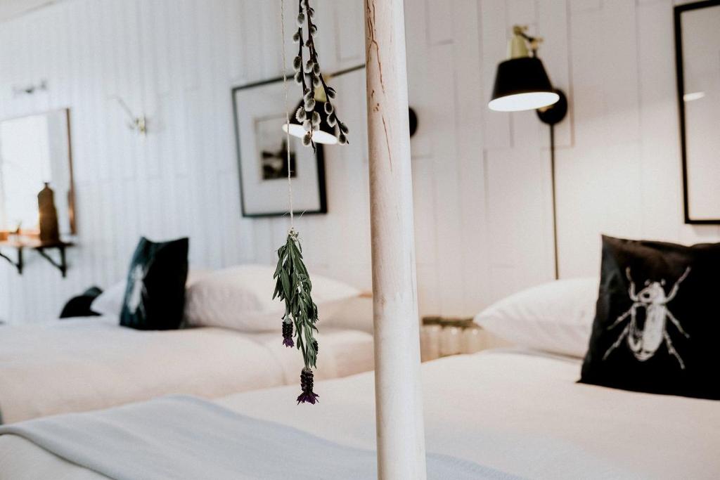Charming Suite Rental with Wood-Burning Fireplace on Lake Bernard ...