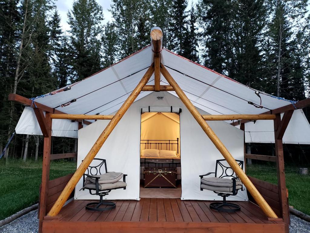 Gorgeous Glamping Tent in Alberta, Canada, Perfect for a Weekend ...