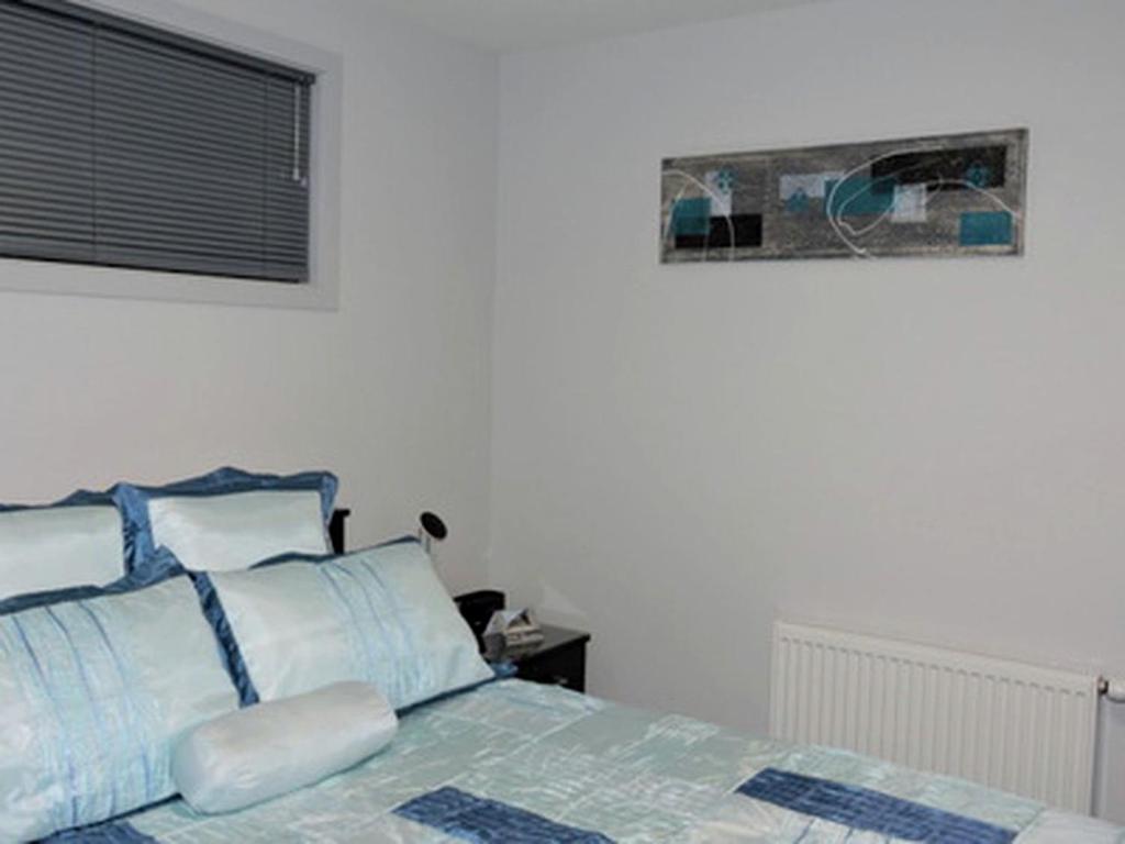 Luxury Accommodation with Private Patio and Garden Views in Gore, New ...